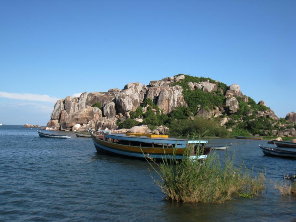 Top 10 best places to visit around lake Victoria | Lake Victoria